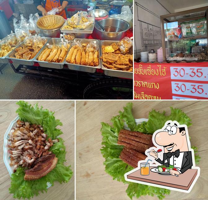 Night market restaurant, Mueang Phon - Restaurant reviews