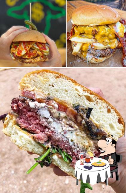 Cash Cow Burger Co, Buda - Restaurant menu, prices and reviews