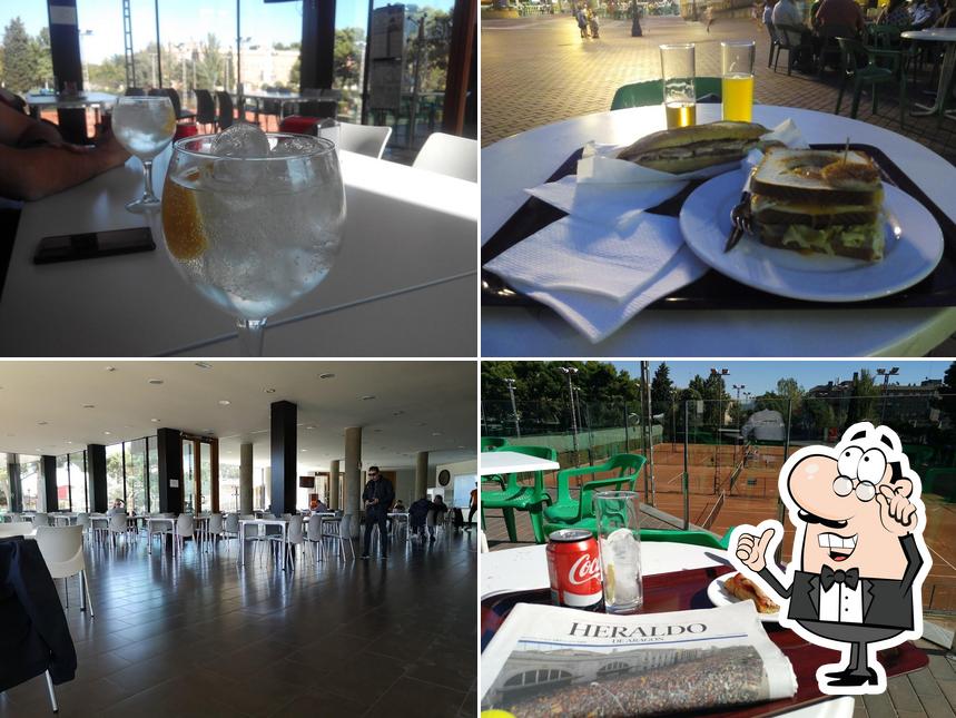 Cafetería Stadium Casablanca in Zaragoza - Restaurant reviews