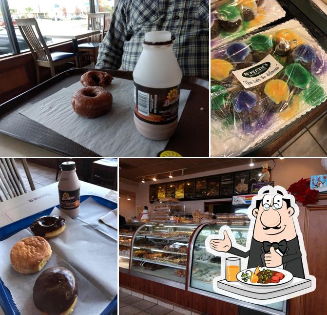 Tastee Donuts, 5000 W Esplanade Ave in Metairie - Restaurant menu and ...