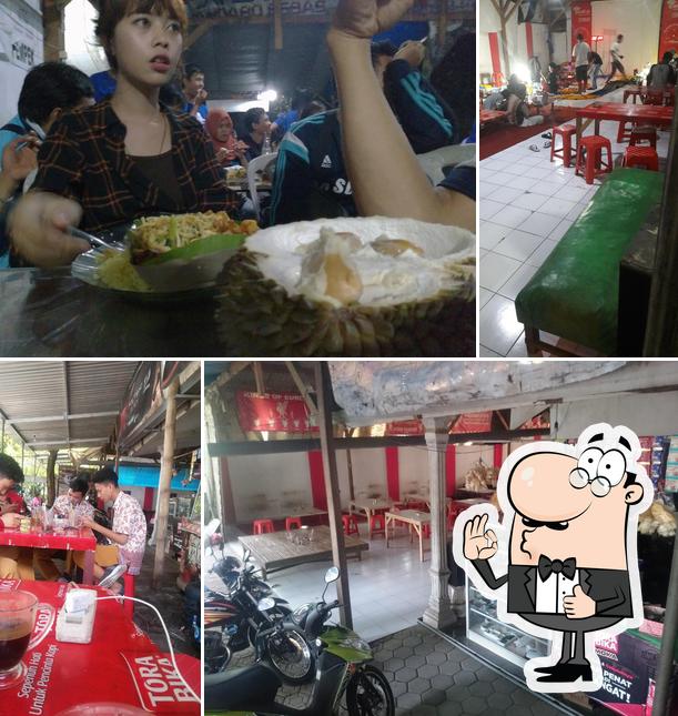 Cafe GREASE, Indonesia - Restaurant reviews