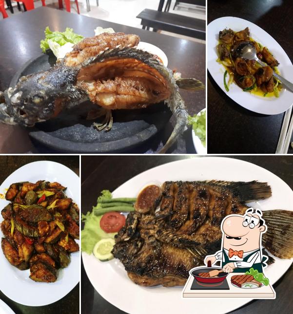 Kampoeng Nelayan Resto and Gallery restaurant, Surabaya - Restaurant ...