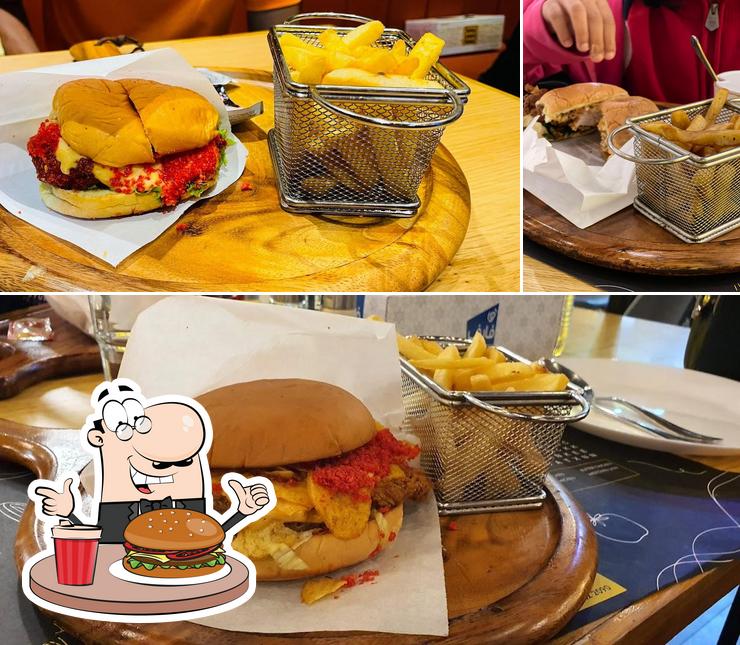 Midtown Buzz Restaurant - Dubai, Dubai - Restaurant reviews