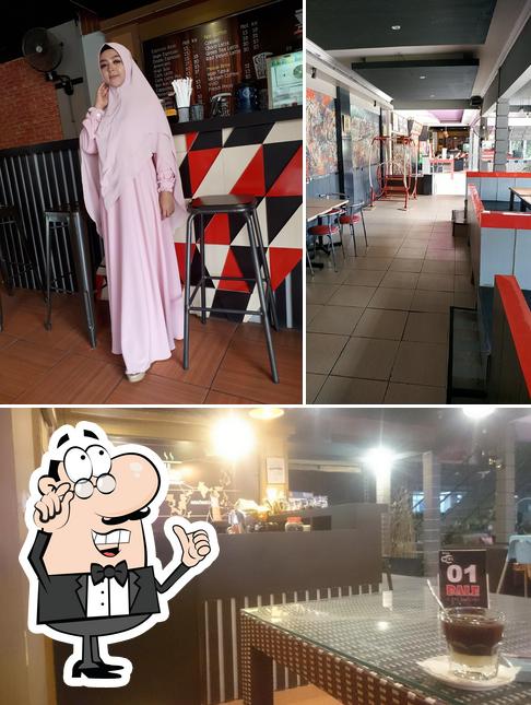 Bale Cafe, Gombong, 9GR7+VQM - Restaurant reviews