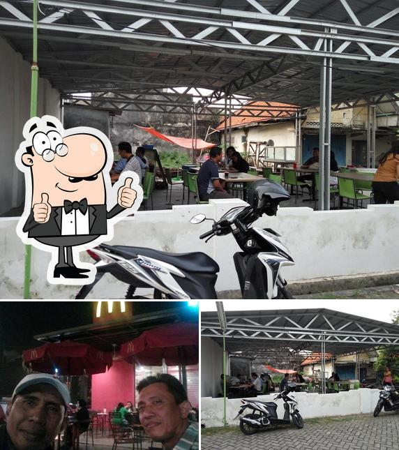 Markaz Kopi cafe, Surabaya - Restaurant reviews
