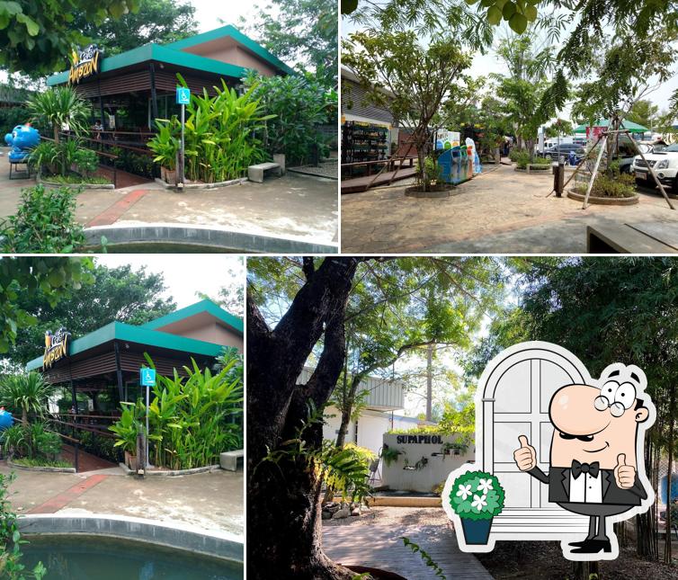 Cafe Amazon, Kabin, XQH4+CQC - Restaurant reviews
