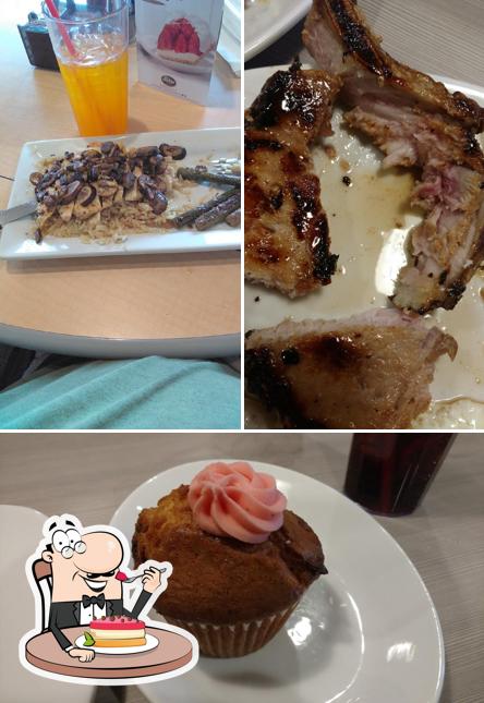 Perkins Restaurant & Bakery in Salina - Restaurant menu and reviews