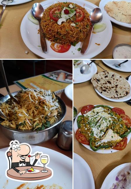 Dwarka Fast Food and Sweets, Mumbai - Restaurant menu, prices and reviews