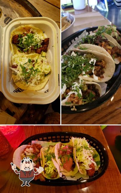 Big Star Wrigleyville, Chicago - Restaurant menu, prices and reviews