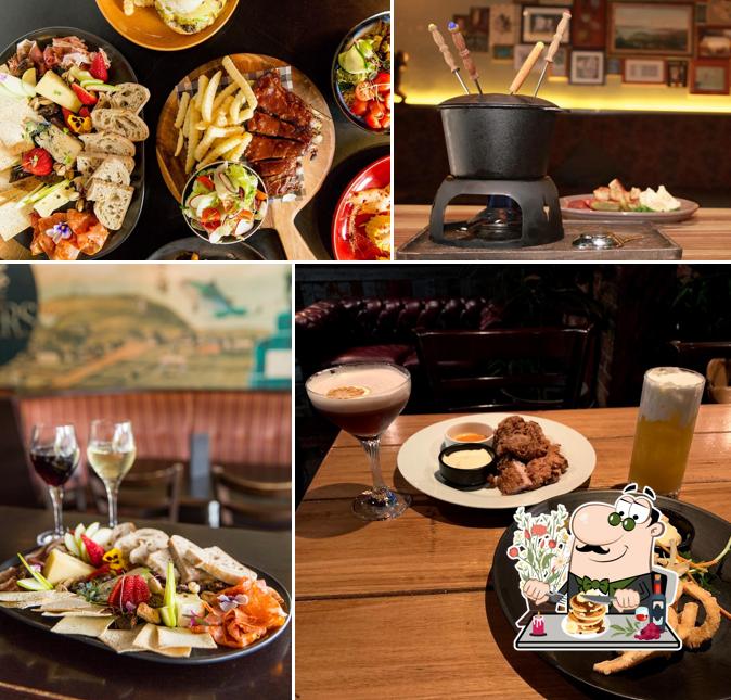 Top 7 restaurants in Cooks Hill, january 2025 - Restaurant Guru