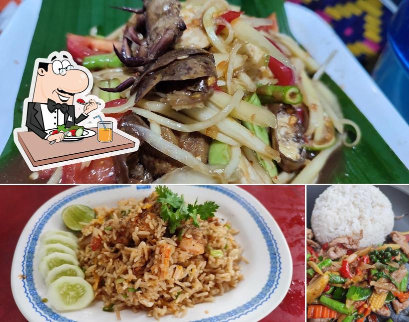 ร้านอาหาร Bee ครัวบ้านสวน restaurant, Om Noi - Restaurant reviews