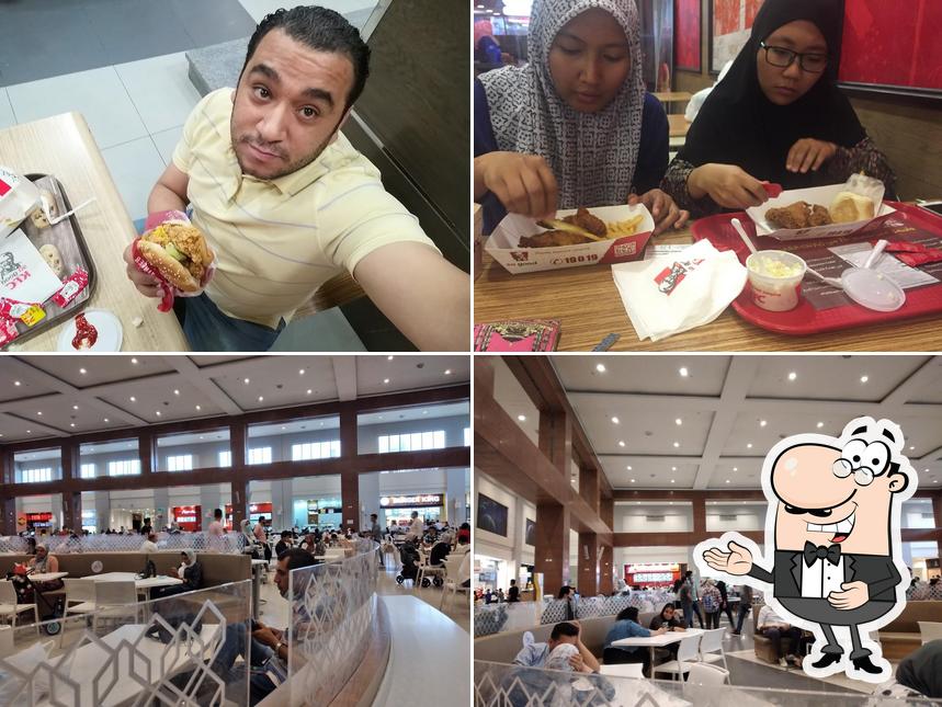KFC restaurant, New Cairo City, Food Court، Mall - Restaurant reviews