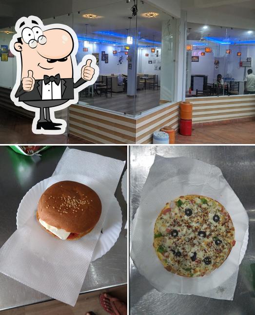 Royal Food Cafe (RFC), Khutauna - Restaurant menu, prices and reviews