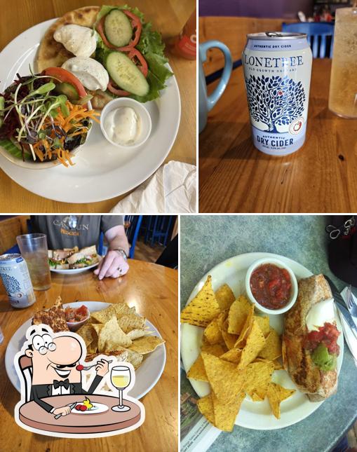Blue Dog Cafe in Invermere - Restaurant menu and reviews