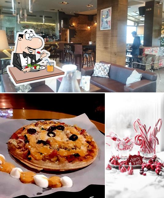 Square Cafe, Peristeri - Restaurant reviews