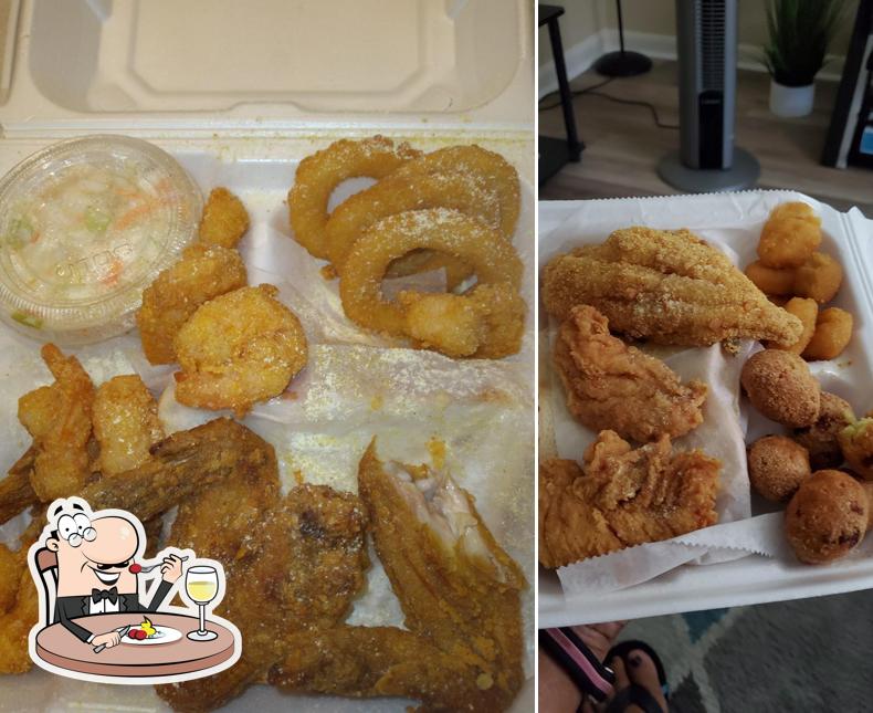 Blue Dolphins Fish & Chicken in North Little Rock - Restaurant menu and ...