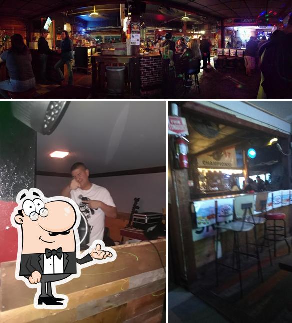 The Side Track Bar, South Houston - Restaurant menu, prices and reviews