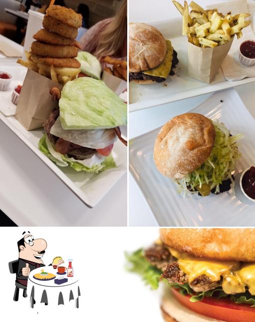 Burger Lounge, Sacramento - Restaurant menu, prices and reviews