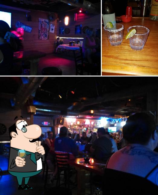 Whiskey River Bar & Grill in Gun Barrel City - Restaurant reviews