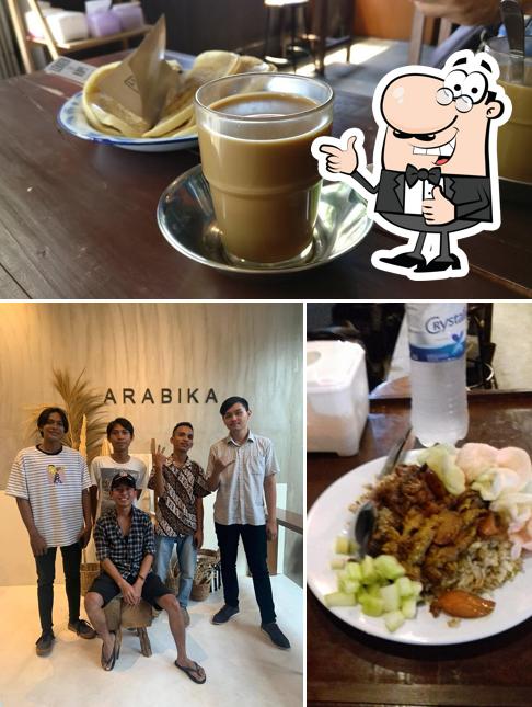 Lekker Dan Kopi By Lekker Story cafe, Semarang, Jl. MT. Haryono No.816A ...