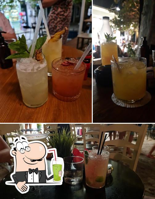 Lydia Cocktail Bar, Samothraki - Restaurant reviews