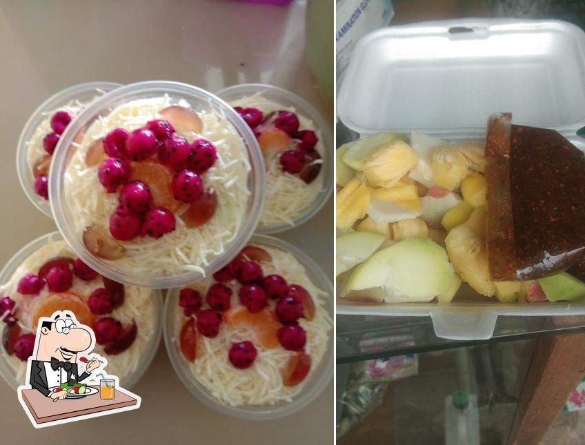 Kios Kelapa Muda Pak Raden restaurant, Batam, 23M4+F8P - Restaurant reviews