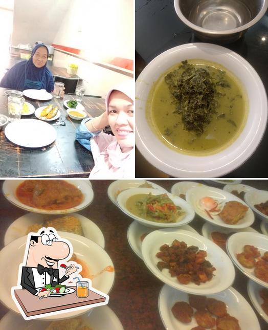 RUMAH MAKAN UDA SAYANG, Medan - Menú del restaurante, precios y reseñas
