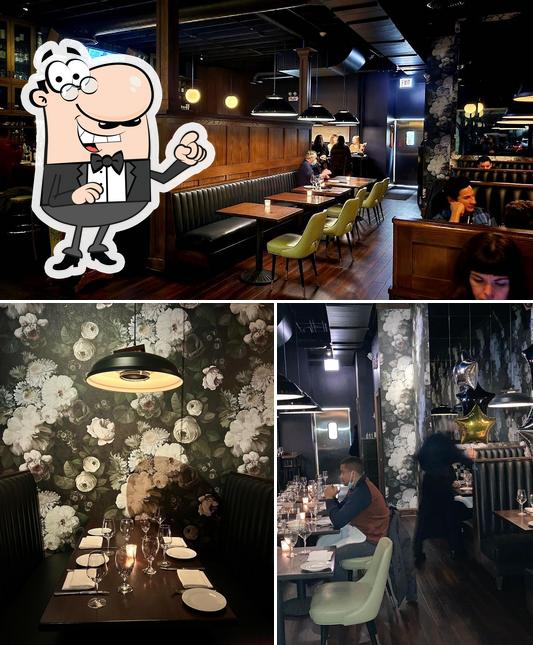 Regalia bar & restaurant in Chicago - Restaurant menu and reviews