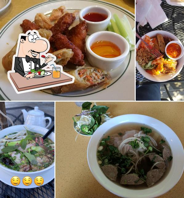 Restaurante Pho Ivy, Elk Grove, Laguna Springs Dr - Carta del ...