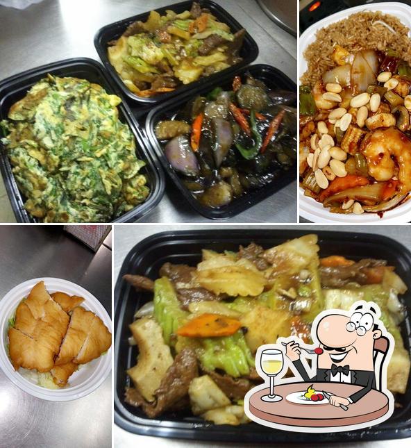 New Wing Hing, 2918 E Long Lake Rd in Troy - Restaurant menu and reviews