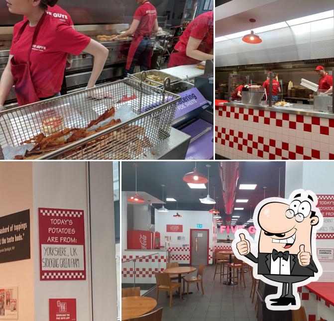 Five Guys Manchester Arndale, U19, Manchester Arndale, Upper Mall in ...