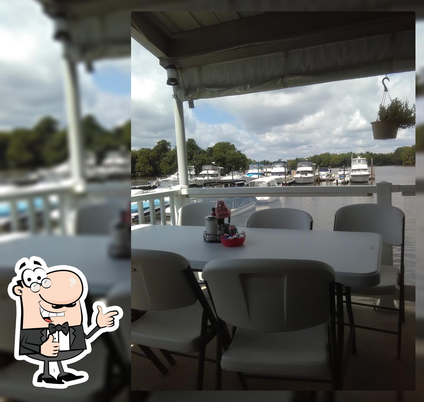 Dredge Harbor Cafe, Delran - Restaurant menu, prices and reviews
