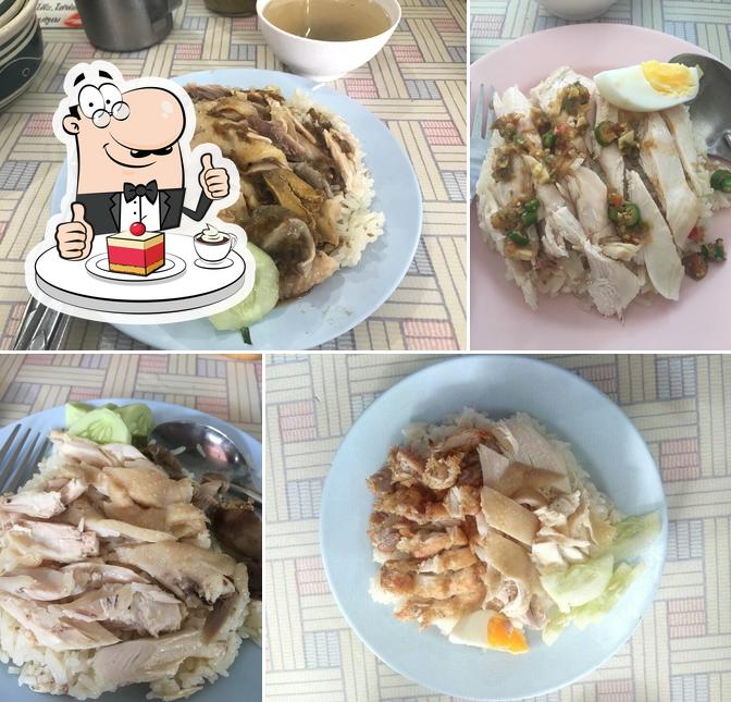 Thip Chang Chicken Rice Lunch Restaurant -Old Town Lampang, Lampang ...