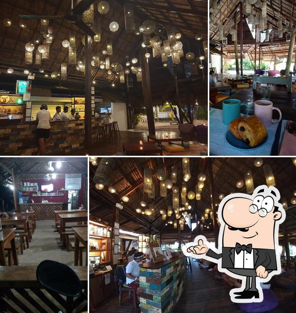 Harana Surf Resort pub & bar, General Luna - Restaurant reviews