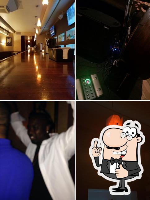 M Lounge in Chicago - Restaurant menu and reviews