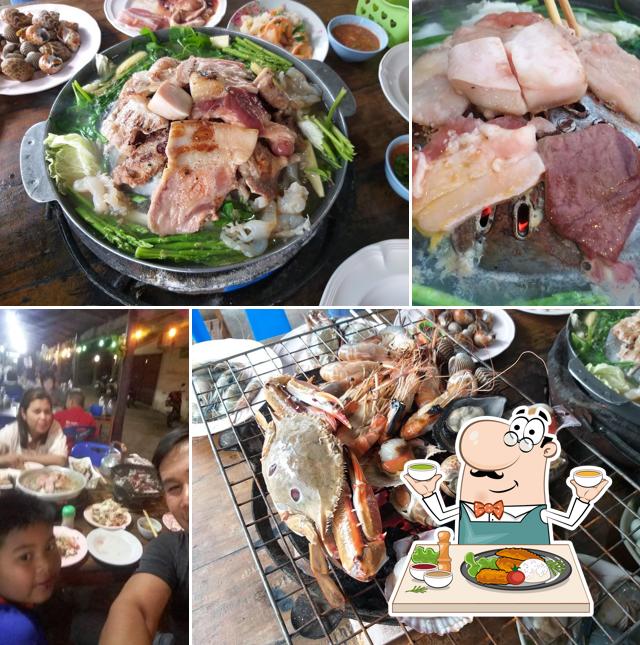 Restaurante ชนแดนหมูกะทะ, Chon Daen - Opiniones del restaurante