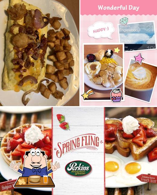 Perkins Restaurant & Bakery, 1235 S Main St in Englewood - Restaurant ...