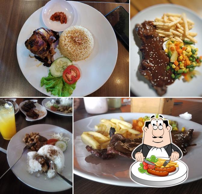 K five cafe resto & barbershop, Banjarbaru - Restaurant reviews