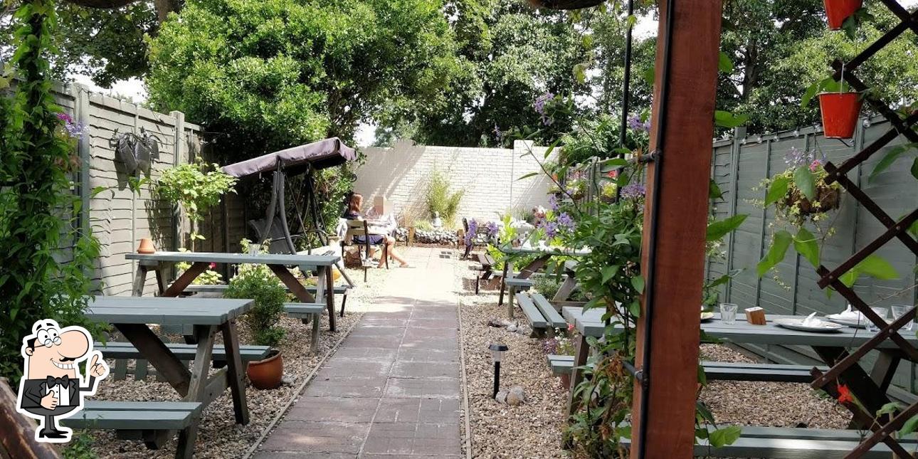 No. 142 Café & Bar in Lowestoft - Restaurant menu and reviews