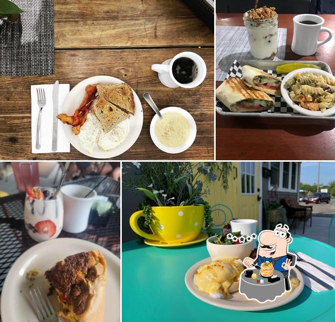 The Yellow Door Café in Elkin - Restaurant reviews