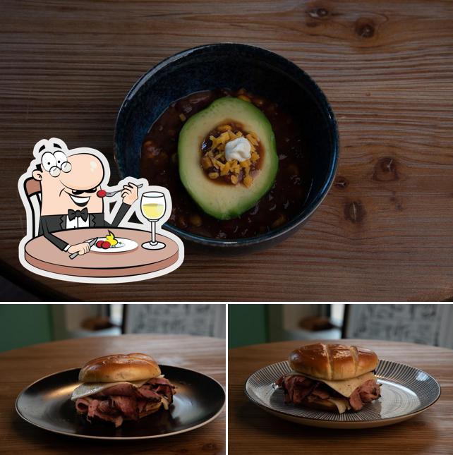 Green Room Cafe, Pontiac - Restaurant menu, prices and reviews