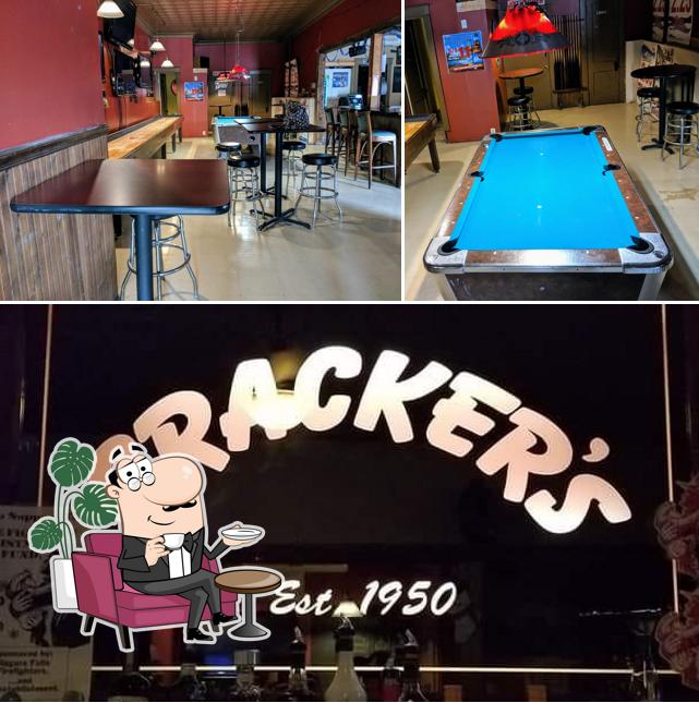 Cracker's Tavern, Niagara Falls - Restaurant menu, prices and reviews
