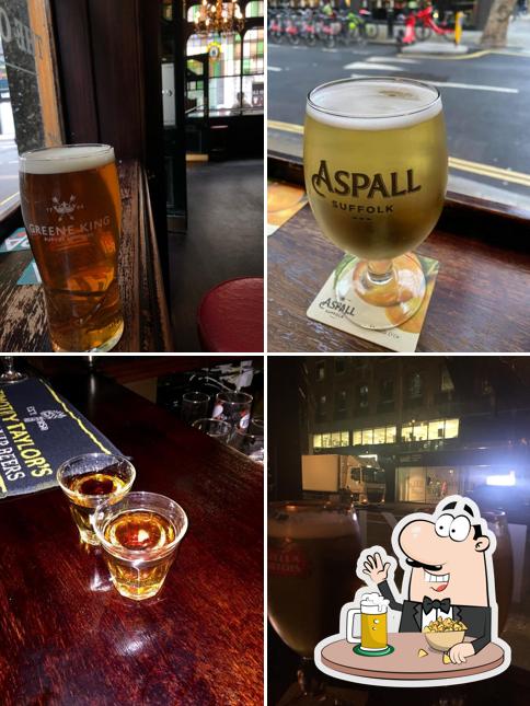 The Old Red Lion, 72 High Holborn in London - Restaurant menu and reviews