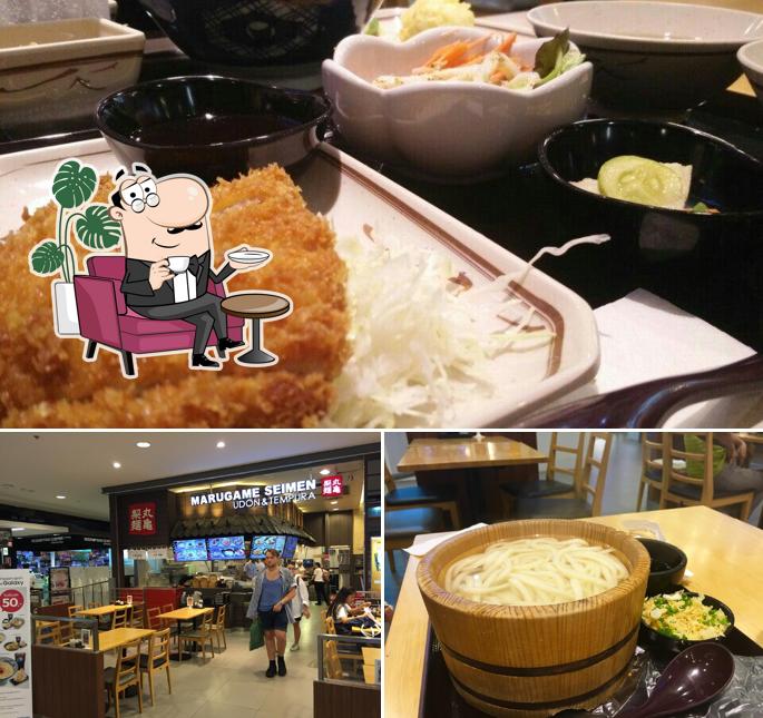 BreadTalk Robinson Bang Rak restaurant, Bangkok, Charoen Krung Rd ...