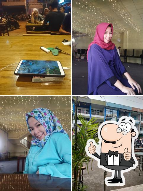 CW Coffee cafe, Pontianak, Jl. Hijas No.38-40 - Restaurant reviews