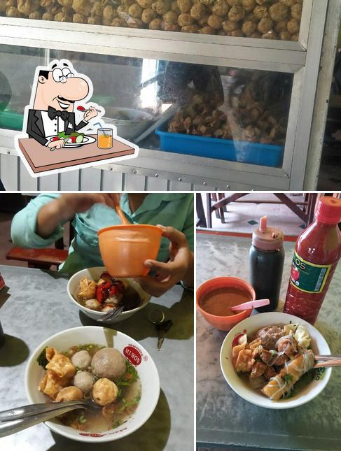 Restaurante Bakso Bonex Pasar Legi Blitar, Blitar - Opiniones del ...