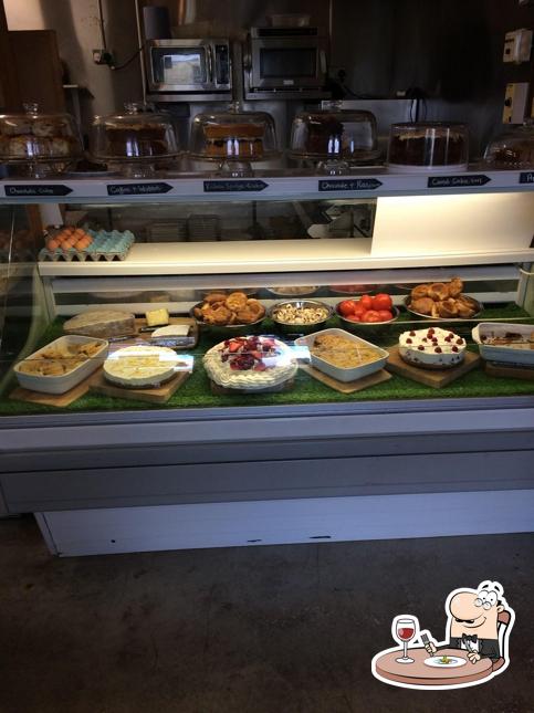 Hilltop Farm Shop in Camelford - Restaurant reviews