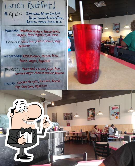 Cecil Whittaker’s Pizzeria, Heritage Place, 12529 Olive Blvd in ...