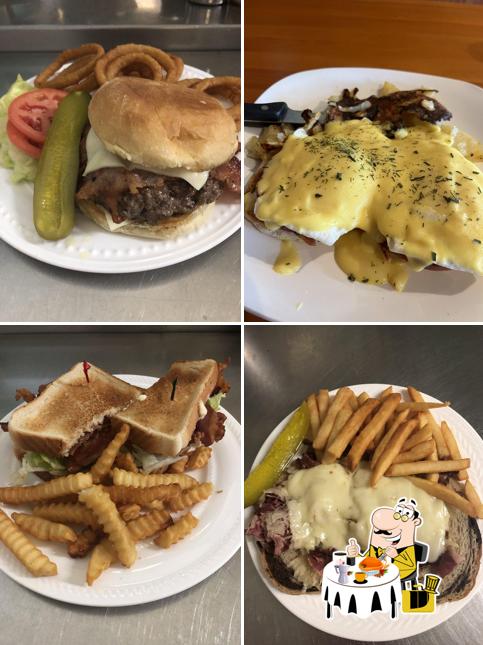 Crazy Rooster Pub& Grill, Yarmouth - Restaurant menu, prices and reviews