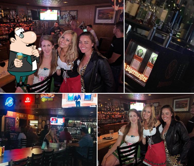 The Roadhouse Bar & Grill, Torrance - Restaurant menu, prices and reviews